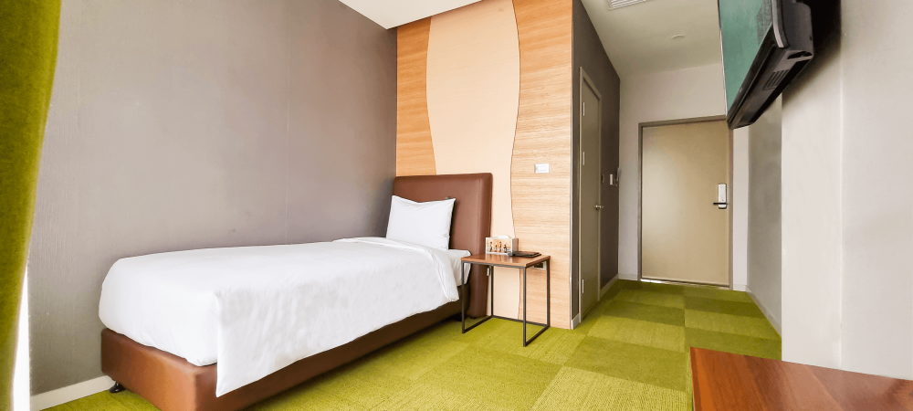 Single Room | International Hotel