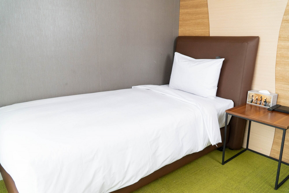 Single Room | International Hotel